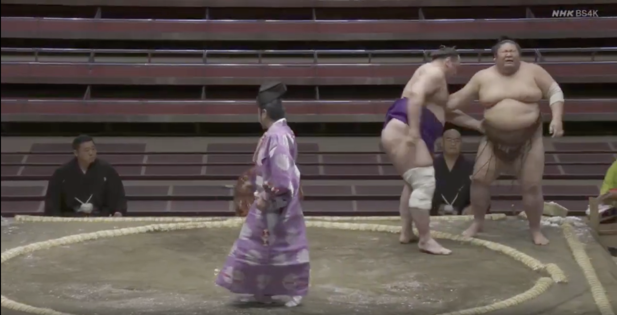 ტოჩინოშინმა ცურუგიშო დაამარცხა და პირველი გამარჯვება მოიპოვა (ვიდეო) | belive.ge