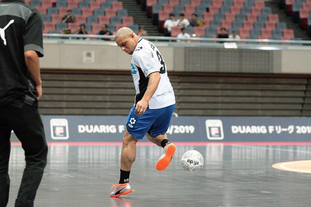 რობერტო კარლოსის შესანიშნავი გოლი იაპონიაში Belive Ge